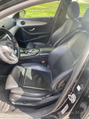 Melns Mercedes-Benz E-Class 2017 Tallina, ar dzinēja tilpumu 2.00 L un nobraukumu 426 tūkst. km par 14000 €, foto 6 vietnē AUTOMOTO.COM.LV