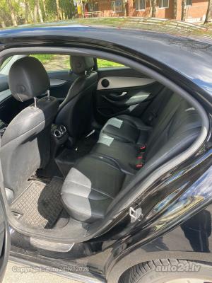 Melns Mercedes-Benz E-Class 2017 Tallina, ar dzinēja tilpumu 2.00 L un nobraukumu 426 tūkst. km par 14000 €, foto 7 vietnē AUTOMOTO.COM.LV