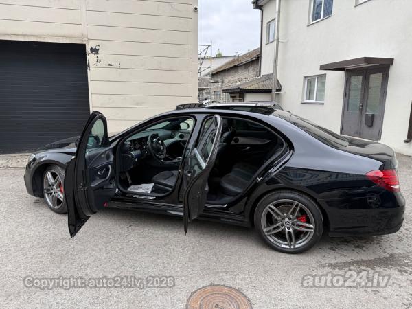 Black Mercedes-Benz E-Class 2017 in Tallinn, with an engine capacity of 2.00 L and mileage of 235 thousand km for 24000 €, photo 5 on AUTOMOTO.COM.LV