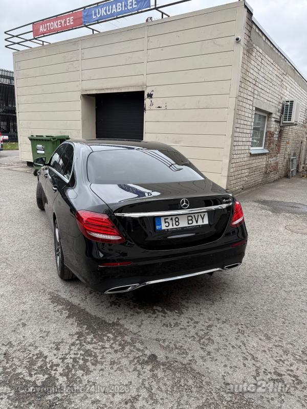 Black Mercedes-Benz E-Class 2017 in Tallinn, with an engine capacity of 2.00 L and mileage of 235 thousand km for 24000 €, photo 8 on AUTOMOTO.COM.LV
