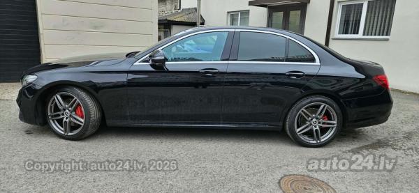 Black Mercedes-Benz E-Class 2017 in Tallinn, with an engine capacity of 2.00 L and mileage of 235 thousand km for 24000 €, photo 9 on AUTOMOTO.COM.LV
