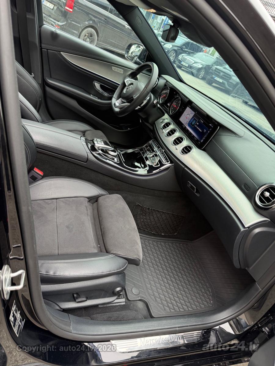 Black Mercedes-Benz E-Class 2017 in Tallinn, with an engine capacity of 2.00 L and mileage of 235 thousand km for 24000 €, photo 13 on AUTOMOTO.COM.LV