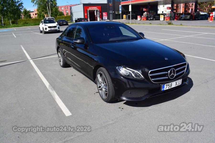 Melns Mercedes-Benz E-Class 2017 Tallina, ar dzinēja tilpumu 3.00 L un nobraukumu 175 tūkst. km par 26500 €, foto 1 vietnē AUTOMOTO.COM.LV