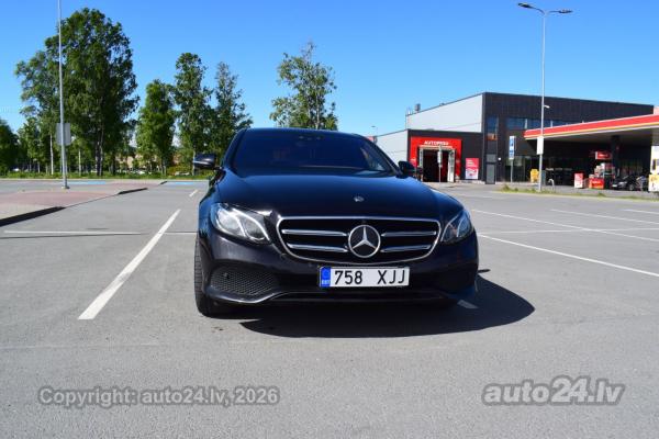 Melns Mercedes-Benz E-Class 2017 Tallina, ar dzinēja tilpumu 3.00 L un nobraukumu 175 tūkst. km par 26500 €, foto 2 vietnē AUTOMOTO.COM.LV