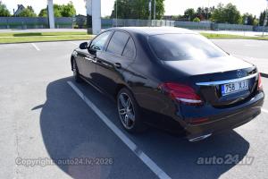 Melns Mercedes-Benz E-Class 2017 Tallina, ar dzinēja tilpumu 3.00 L un nobraukumu 175 tūkst. km par 26500 €, foto 7 vietnē AUTOMOTO.COM.LV