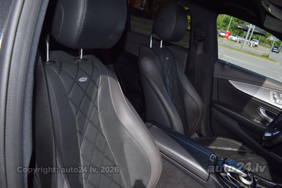 Melns Mercedes-Benz E-Class 2017 Tallina, ar dzinēja tilpumu 3.00 L un nobraukumu 175 tūkst. km par 26500 €, foto 11 vietnē AUTOMOTO.COM.LV