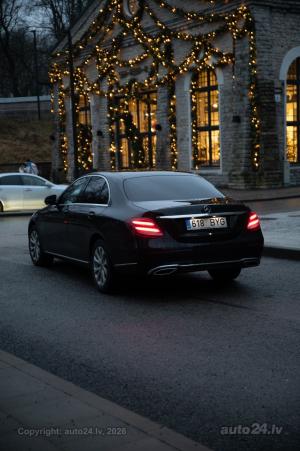 Melns Mercedes-Benz E-Class 2017 Tallina, ar dzinēja tilpumu 2.00 L un nobraukumu 202 tūkst. km par 26500 €, foto 11 vietnē AUTOMOTO.COM.LV