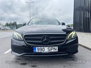 Black Mercedes-Benz E-Class 2017 in Tallinn, with an engine capacity of 2.00 L and mileage of 380 thousand km for 11990 €, photo 7 on AUTOMOTO.COM.LV