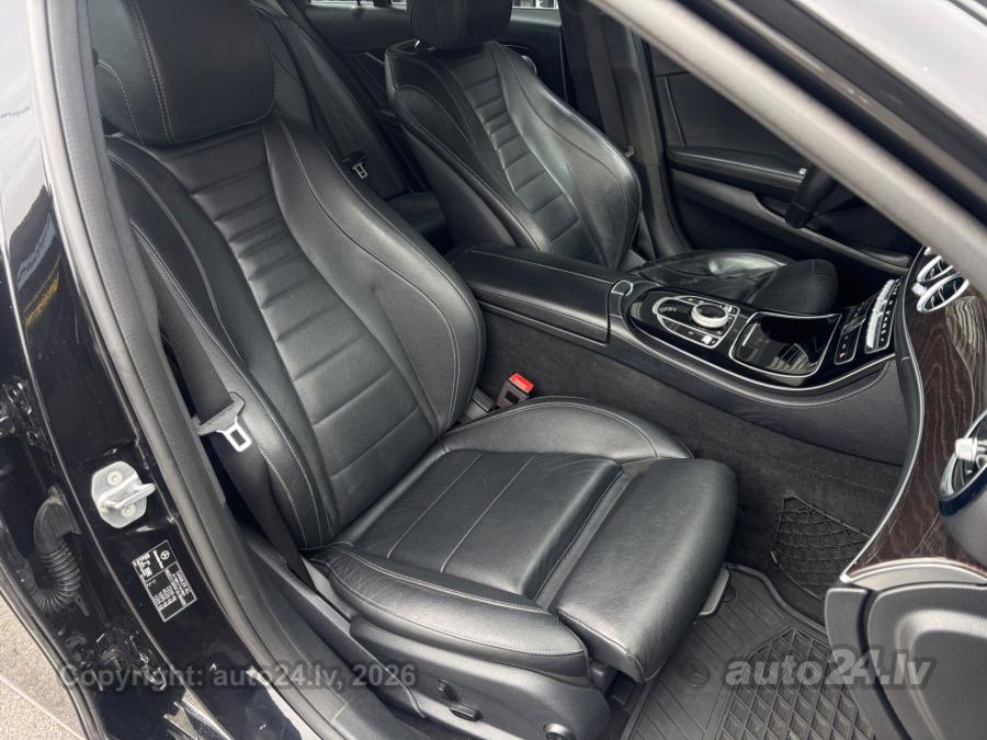 Black Mercedes-Benz E-Class 2017 in Tallinn, with an engine capacity of 2.00 L and mileage of 380 thousand km for 11990 €, photo 15 on AUTOMOTO.COM.LV