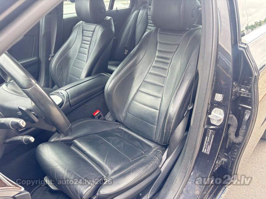 Black Mercedes-Benz E-Class 2017 in Tallinn, with an engine capacity of 2.00 L and mileage of 380 thousand km for 11990 €, photo 18 on AUTOMOTO.COM.LV