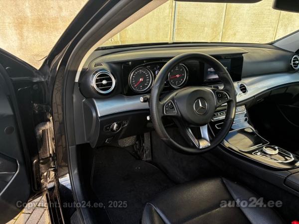 Black Mercedes-Benz E-Class 2018 in Tallinn, with an engine capacity of 2.00 L and mileage of 229 thousand km for 15999 €, photo 11 on AUTOMOTO.COM.LV
