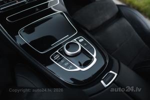Black Mercedes-Benz E-Class 2018 in Tallinn, with an engine capacity of 2.00 L and mileage of 395 thousand km for 13999 €, photo 8 on AUTOMOTO.COM.LV