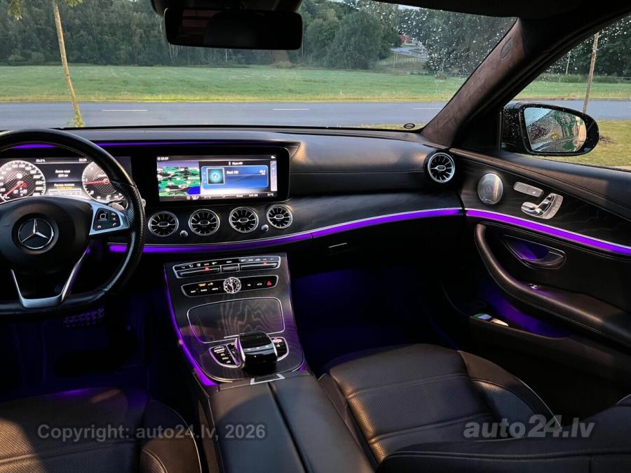 Melns Mercedes-Benz E-Class 2018 Tallina, ar dzinēja tilpumu 2.00 L un nobraukumu 165 tūkst. km par 25900 €, foto 8 vietnē AUTOMOTO.COM.LV