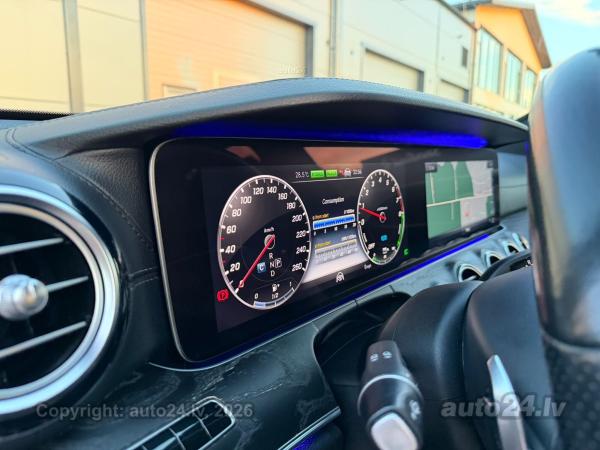 Melns Mercedes-Benz E-Class 2018 Pērnava, ar dzinēja tilpumu 2.00 L un nobraukumu 150 tūkst. km par 19900 €, foto 10 vietnē AUTOMOTO.COM.LV