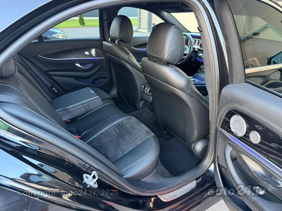 Melns Mercedes-Benz E-Class 2018 Pērnava, ar dzinēja tilpumu 2.00 L un nobraukumu 150 tūkst. km par 19900 €, foto 16 vietnē AUTOMOTO.COM.LV