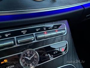 Melns Mercedes-Benz E-Class 2018 Pērnava, ar dzinēja tilpumu 2.00 L un nobraukumu 150 tūkst. km par 19900 €, foto 20 vietnē AUTOMOTO.COM.LV