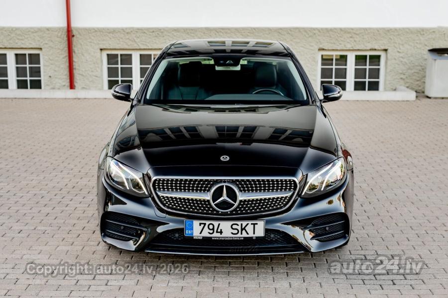 Melns Mercedes-Benz E-Class 2018 Pērnava, ar dzinēja tilpumu 2.00 L un nobraukumu 153 tūkst. km par 22500 €, foto 4 vietnē AUTOMOTO.COM.LV