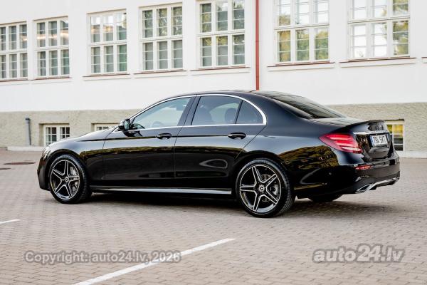 Melns Mercedes-Benz E-Class 2018 Pērnava, ar dzinēja tilpumu 2.00 L un nobraukumu 153 tūkst. km par 22500 €, foto 8 vietnē AUTOMOTO.COM.LV