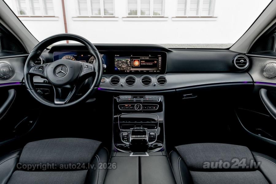 Black Mercedes-Benz E-Class 2018 in Parnu, with an engine capacity of 2.00 L and mileage of 153 thousand km for 22500 €, photo 18 on AUTOMOTO.COM.LV