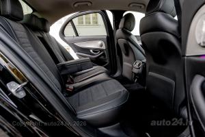 Black Mercedes-Benz E-Class 2018 in Parnu, with an engine capacity of 2.00 L and mileage of 153 thousand km for 22500 €, photo 23 on AUTOMOTO.COM.LV