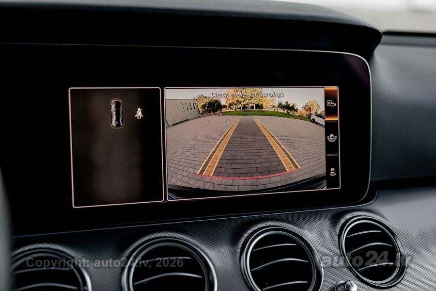 Black Mercedes-Benz E-Class 2018 in Parnu, with an engine capacity of 2.00 L and mileage of 153 thousand km for 22500 €, photo 25 on AUTOMOTO.COM.LV