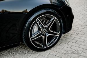 Black Mercedes-Benz E-Class 2018 in Parnu, with an engine capacity of 2.00 L and mileage of 153 thousand km for 22500 €, photo 31 on AUTOMOTO.COM.LV