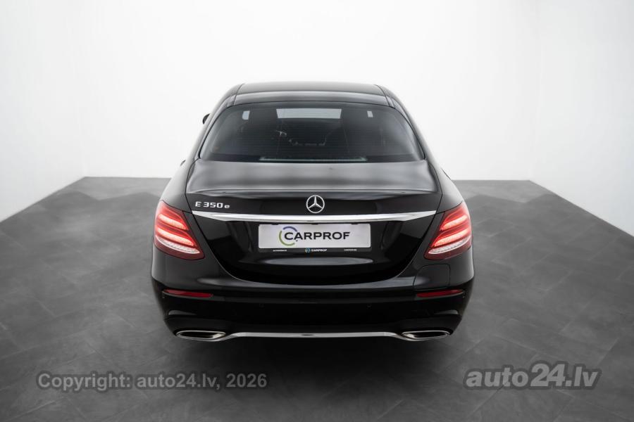 Melns Mercedes-Benz E-Class 2018 Tallina, ar dzinēja tilpumu 2.00 L un nobraukumu 149 tūkst. km par 18999 €, foto 7 vietnē AUTOMOTO.COM.LV
