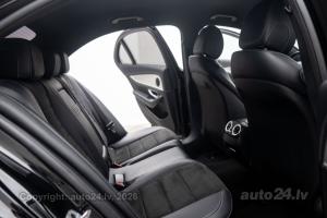 Melns Mercedes-Benz E-Class 2018 Tallina, ar dzinēja tilpumu 2.00 L un nobraukumu 149 tūkst. km par 18999 €, foto 11 vietnē AUTOMOTO.COM.LV