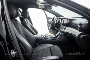 Melns Mercedes-Benz E-Class 2018 Tallina, ar dzinēja tilpumu 2.00 L un nobraukumu 149 tūkst. km par 18999 €, foto 12 vietnē AUTOMOTO.COM.LV