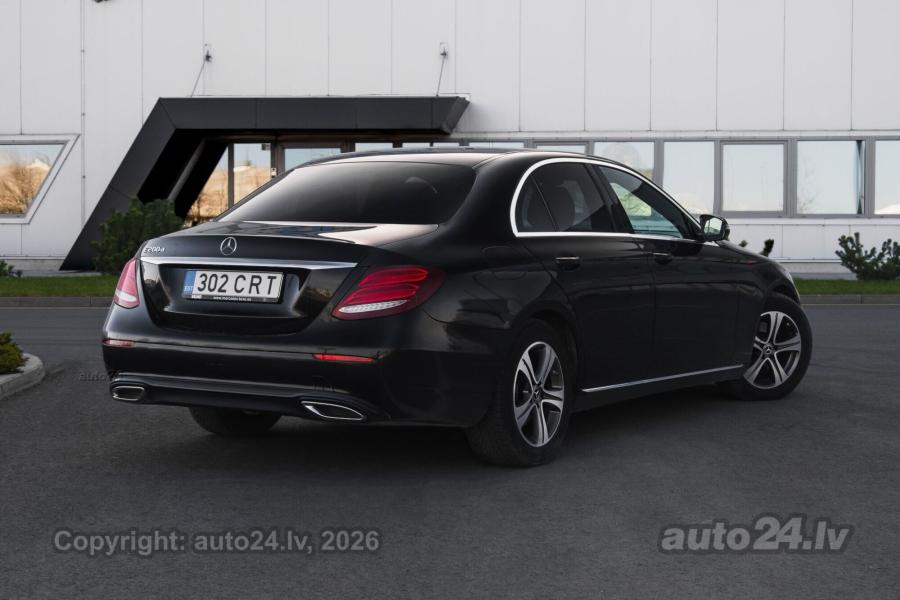 Black Mercedes-Benz E-Class 2019 in Tallinn, with an engine capacity of 1.60 L and mileage of 343 thousand km for 17000 €, photo 4 on AUTOMOTO.COM.LV