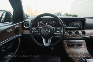Black Mercedes-Benz E-Class 2019 in Tallinn, with an engine capacity of 1.60 L and mileage of 343 thousand km for 17000 €, photo 8 on AUTOMOTO.COM.LV