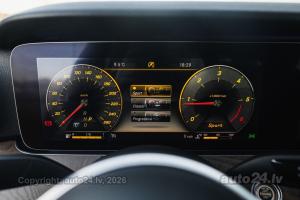 Black Mercedes-Benz E-Class 2019 in Tallinn, with an engine capacity of 1.60 L and mileage of 343 thousand km for 17000 €, photo 12 on AUTOMOTO.COM.LV