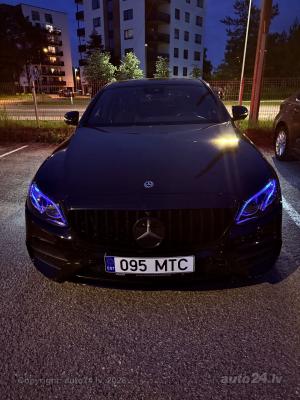Black Mercedes-Benz E-Class 2019 in Tallinn, with an engine capacity of 2.00 L and mileage of 129 thousand km for 28499 €, photo 15 on AUTOMOTO.COM.LV
