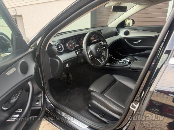Melns Mercedes-Benz E-Class 2019 Veru, ar dzinēja tilpumu 1.60 L un nobraukumu 328 tūkst. km par 14400 €, foto 5 vietnē AUTOMOTO.COM.LV