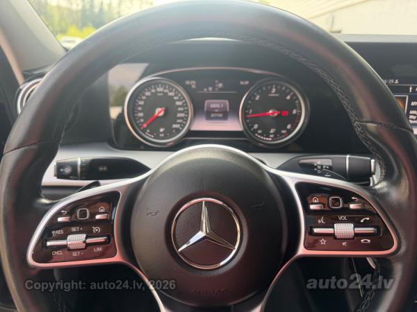 Melns Mercedes-Benz E-Class 2019 Veru, ar dzinēja tilpumu 1.60 L un nobraukumu 328 tūkst. km par 14400 €, foto 9 vietnē AUTOMOTO.COM.LV
