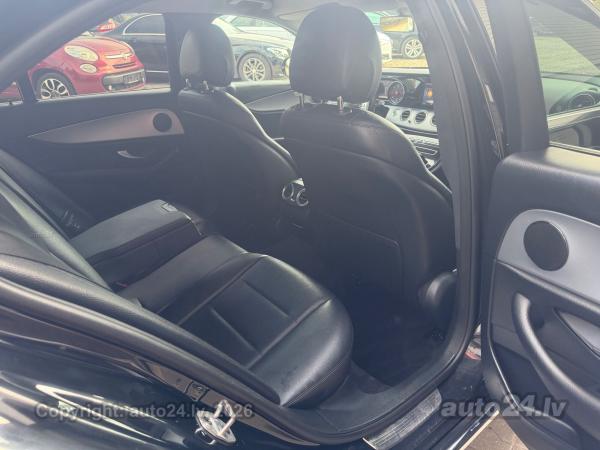 Melns Mercedes-Benz E-Class 2019 Veru, ar dzinēja tilpumu 1.60 L un nobraukumu 328 tūkst. km par 14400 €, foto 7 vietnē AUTOMOTO.COM.LV