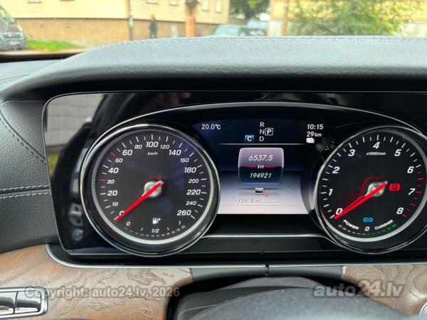 Мерседес Е-Класс 2019 в Таллин на AUTOMOTO.COM.LV Черный Мерседес Е-Класс 2019 в Таллин, объемом двигателя 2.00 л и пробегом 195 тыс. км за 22900 €, фото 10 на AUTOMOTO.COM.LV