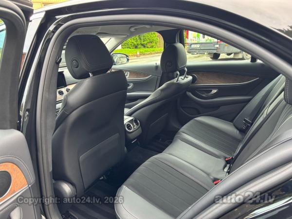 Мерседес Е-Класс 2019 в Таллин на AUTOMOTO.COM.LV Черный Мерседес Е-Класс 2019 в Таллин, объемом двигателя 2.00 л и пробегом 195 тыс. км за 22900 €, фото 11 на AUTOMOTO.COM.LV