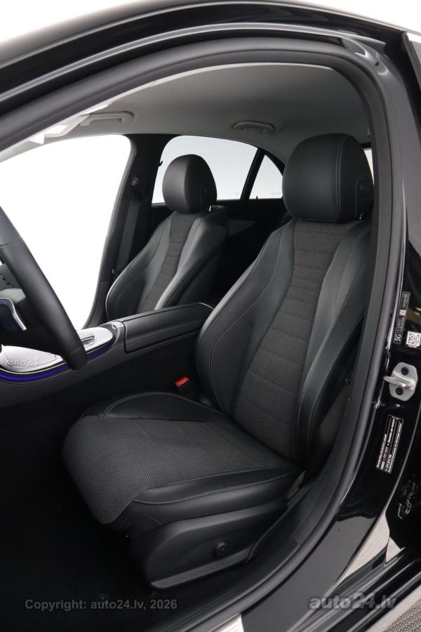 Melns Mercedes-Benz E-Class 2021 Tallina, ar dzinēja tilpumu 2.00 L un nobraukumu 85 tūkst. km par 33900 €, foto 11 vietnē AUTOMOTO.COM.LV