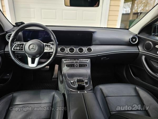 Black Mercedes-Benz E-Class 2021 in Tallinn, with an engine capacity of 2.00 L and mileage of 284 thousand km for 22900 €, photo 4 on AUTOMOTO.COM.LV