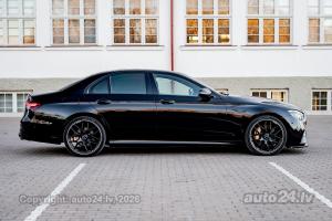 Melns Mercedes-Benz E-Class 2021 Pērnava, ar dzinēja tilpumu 2.00 L un nobraukumu 122 tūkst. km par 37900 €, foto 5 vietnē AUTOMOTO.COM.LV