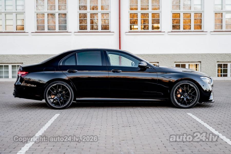 Melns Mercedes-Benz E-Class 2021 Pērnava, ar dzinēja tilpumu 2.00 L un nobraukumu 122 tūkst. km par 37900 €, foto 5 vietnē AUTOMOTO.COM.LV