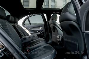 Melns Mercedes-Benz E-Class 2021 Pērnava, ar dzinēja tilpumu 2.00 L un nobraukumu 122 tūkst. km par 37900 €, foto 13 vietnē AUTOMOTO.COM.LV