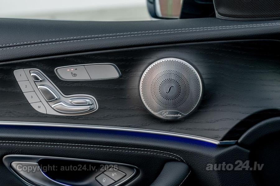 Melns Mercedes-Benz E-Class 2021 Pērnava, ar dzinēja tilpumu 2.00 L un nobraukumu 122 tūkst. km par 37900 €, foto 16 vietnē AUTOMOTO.COM.LV