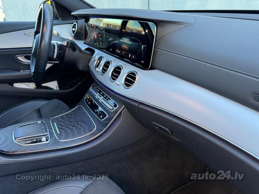 Melns Mercedes-Benz E-Class 2021 Tallina, ar dzinēja tilpumu 2.00 L un nobraukumu 181 tūkst. km par 29995 €, foto 13 vietnē AUTOMOTO.COM.LV