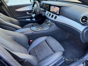 Melns Mercedes-Benz E-Class 2021 Tallina, ar dzinēja tilpumu 2.00 L un nobraukumu 181 tūkst. km par 29995 €, foto 14 vietnē AUTOMOTO.COM.LV