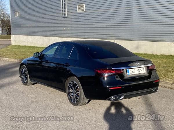 Melns Mercedes-Benz E-Class 2022 Tallina, ar dzinēja tilpumu 2.00 L un nobraukumu 249 tūkst. km par 33000 €, foto 2 vietnē AUTOMOTO.COM.LV