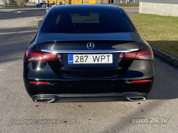 Melns Mercedes-Benz E-Class 2022 Tallina, ar dzinēja tilpumu 2.00 L un nobraukumu 249 tūkst. km par 33000 €, foto 3 vietnē AUTOMOTO.COM.LV