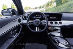 Black Mercedes-Benz E-Class 2022 in Tallinn, with an engine capacity of 2.00 L and mileage of 59 thousand km for 42500 €, photo 9 on AUTOMOTO.COM.LV