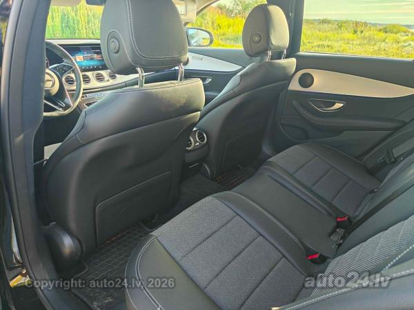 Melns Mercedes-Benz E-Class 2023 Tallina, ar dzinēja tilpumu 2.00 L un nobraukumu 19 tūkst. km par 49000 €, foto 9 vietnē AUTOMOTO.COM.LV